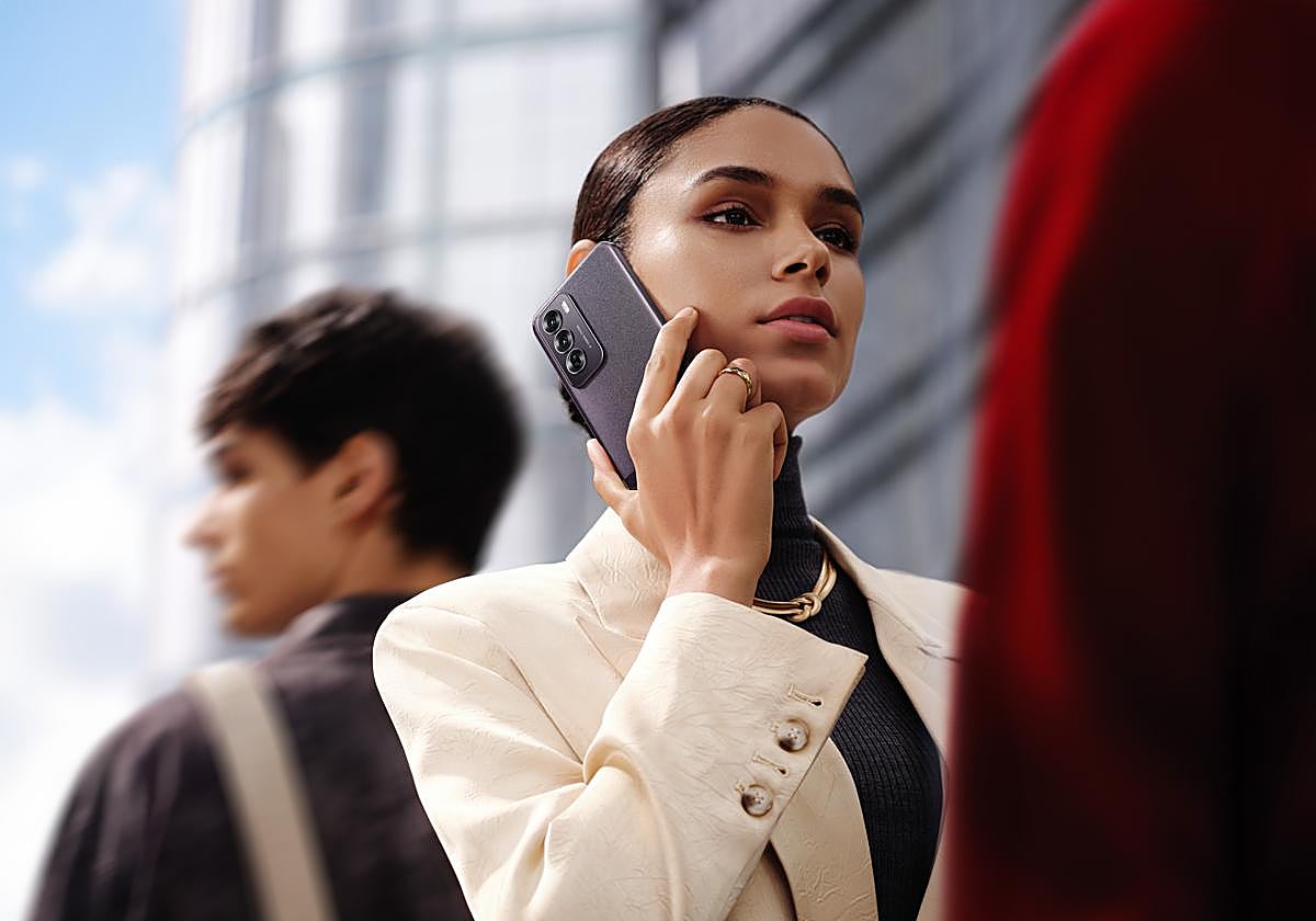 Probamos el Oppo Reno 12 Pro, la Inteligencia Artificial llega a la gama media | El Correo